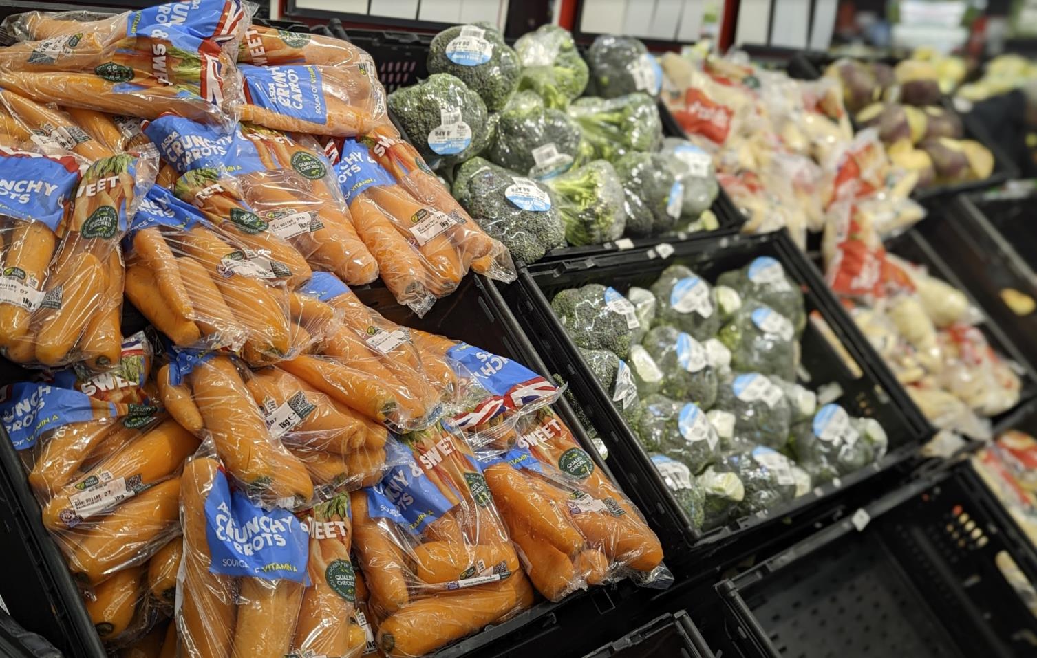 Supermarkety w UK, w tym Asda, Aldi, Tesco i Lidl, obniżyły ceny warzyw ... Supermarkety w UK, w tym Asda, Aldi, Tesco i Lidl, obniżyły ceny warzyw ...